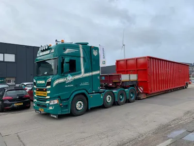 Gebruikte containers en container nieuwbouw | Vernooy containers BV ...